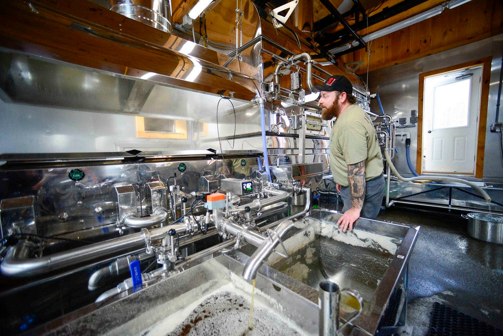 The maple syrup industry: A deep dive into maple syrup production ...